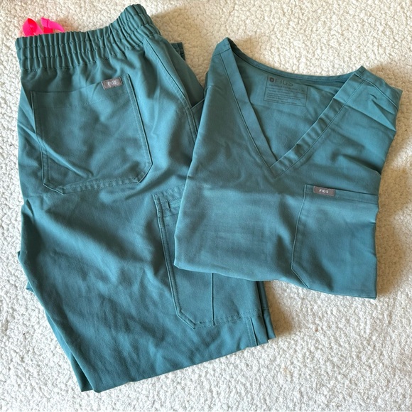Figs | Other | Figs Scrub Set In Limited Edition Color Hydrogreen ...